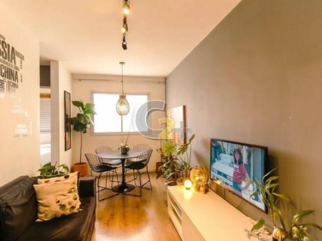 Apartamento a Venda no Brás com 2 quartos Sem Vaga