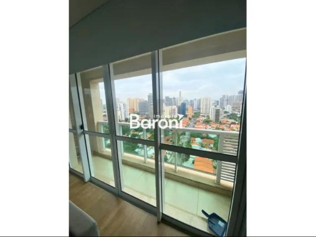 Apartamento à venda no Brooklin, andar alto, decorado, 51m², 1 suíte, terraço, 1 vaga, lazer, portar