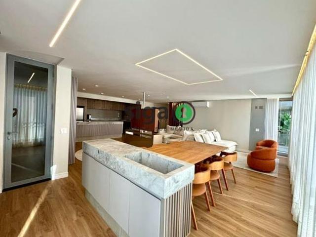 Apartamento à venda no Brooklin com 03 suítes, 3 vagas! O parque!