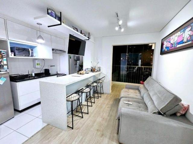 Apartamento à Venda no Brooklin com 2 Dormitórios sendo uma Suíte e 1 Vaga na garagem. Pertinho de t