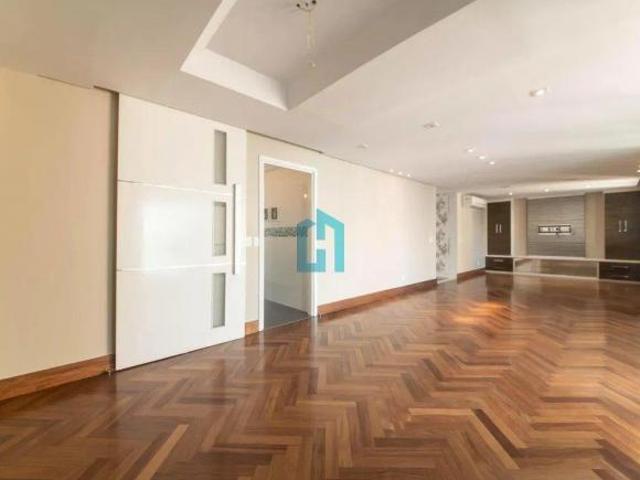 Apartamento a venda no Brooklin com 3 suites e 3 vagas de garagem