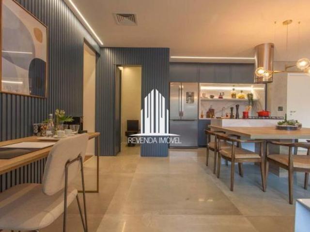 Apartamento à venda no Brooklin, São Paulo SP: 3 quartos, 1 suíte, 2 banheiros, 2 vagas de garagem