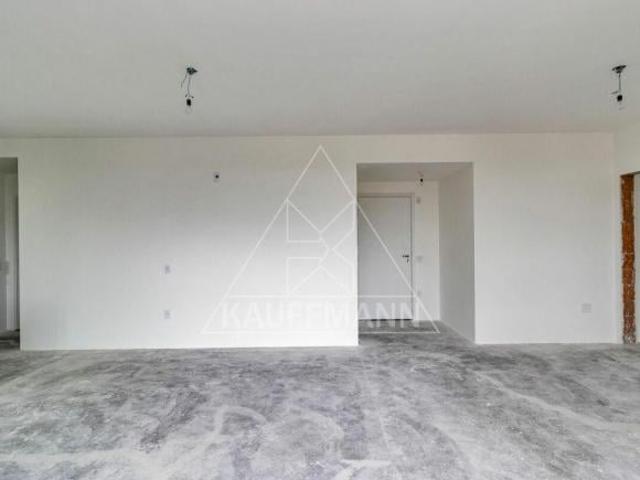 Apartamento à Venda no Brooklin 3 Dormitórios 3 Suítes 2 Vagas 151m² de Área Útil