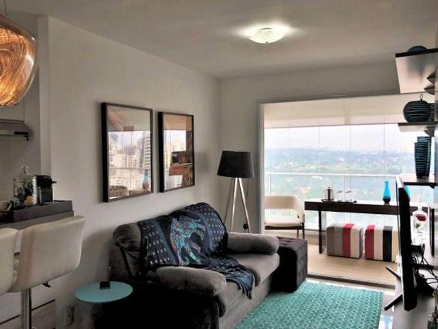Apartamento à venda no Cube Campo Belo, andar alto, mobiliado, próx metrô, Aeroporto, Itaim, Berrini