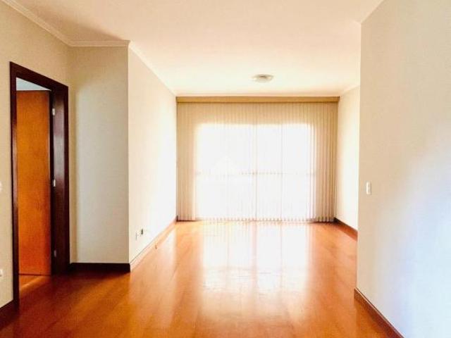 APARTAMENTO À VENDA NO CABRAL: 3 QUARTOS, 1 SUÍTE