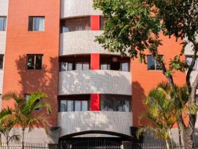Apartamento à Venda no Cabral – 3 Quartos 1 Suíte | Andar Alto | Sacada | Semi Mobiliado | 70 m²
