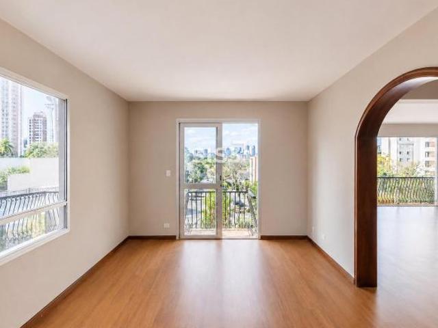 Apartamento à venda no Cabral, om 293m² Privativos