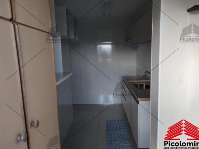 Apartamento à venda no Cambuci: 3 quartos, 1 sala, 1 banheiro, 2 vagas, 70m² de área!