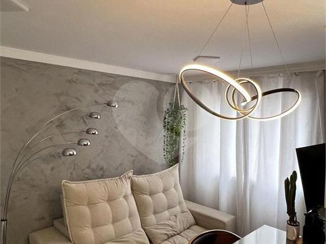 APARTAMENTO À VENDA NO CAMBUCI COM 02 QUARTOS
