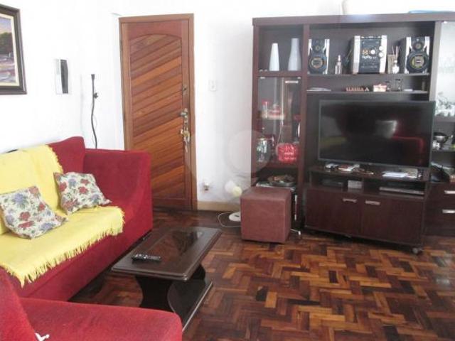APARTAMENTO À VENDA NO CAMBUCI COM 2 QUARTOS