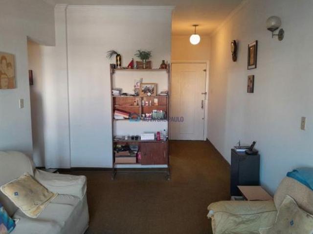 Apartamento à venda no Cambuci, amplo, próximo Lins de Vasconcelos