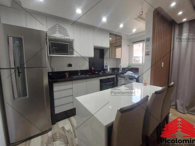 Apartamento à venda no Cambuci de 40m² com 2 dormitórios, cozinha planejada, sala 2 ambientes, banhe