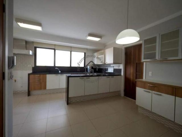 Apartamento à venda no Cambuí