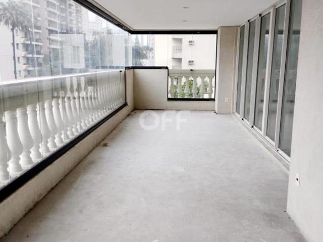 Apartamento à venda no Cambuí, Campinas SP