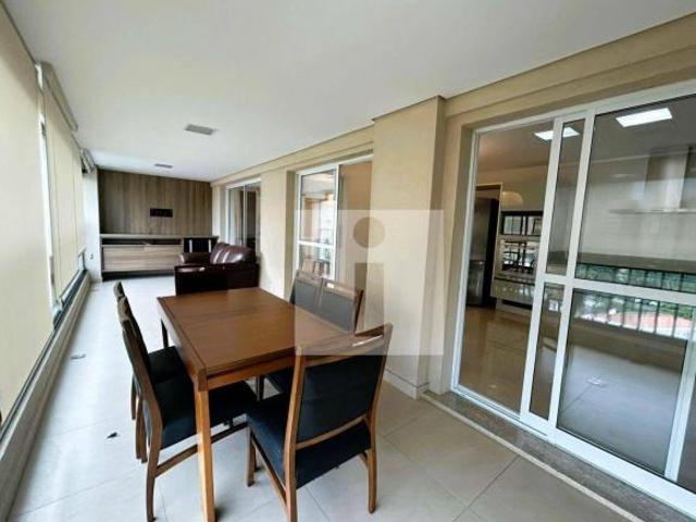 Apartamento a venda no Cambuí, Campinas/SP