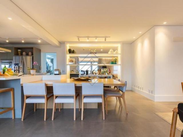Apartamento à venda no Cambuí em Campinas/SP