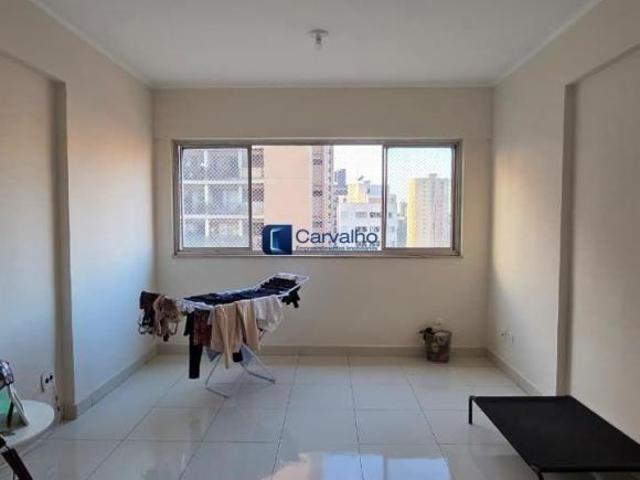 Apartamento à venda no Cambuí no Condomínio Alecrins com 3 quartos e vaga