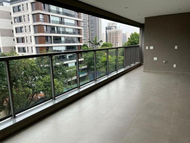 Apartamento à venda, no Campo Belo, 3 dormitórios