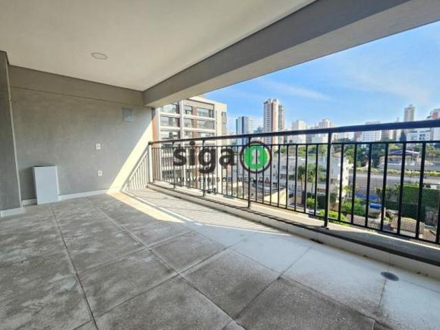 Apartamento à venda no Campo Belo, 130m², 3 suítes, varanda gourmet, 2 vagas