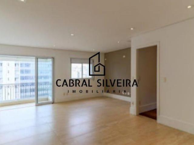 Apartamento à venda no Campo Belo