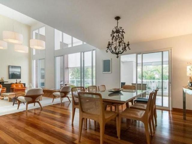 Apartamento à venda no Campo Belo