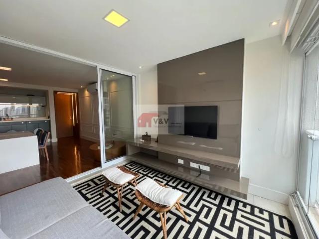 Apartamento a venda no Campo Belo, 1 suíte ampliada 2 vagas + depósito 71m2!