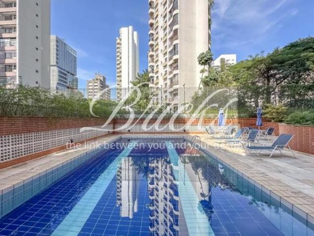 Apartamento à Venda no Campo Belo ? 272m², 1 por Andar