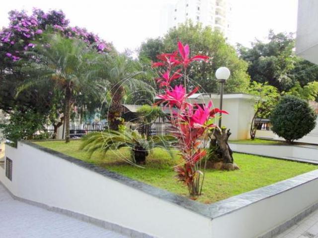 APARTAMENTO À VENDA NO CAMPO BELO