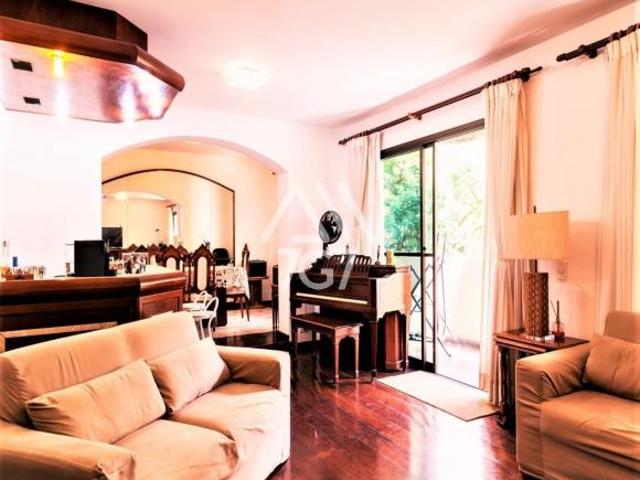 APARTAMENTO À VENDA NO CAMPO BELO