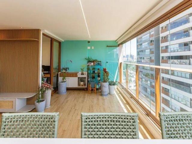 Apartamento à venda no Campo Belo!