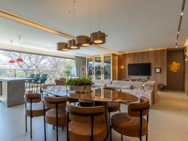 Apartamento à venda no Campo Belo