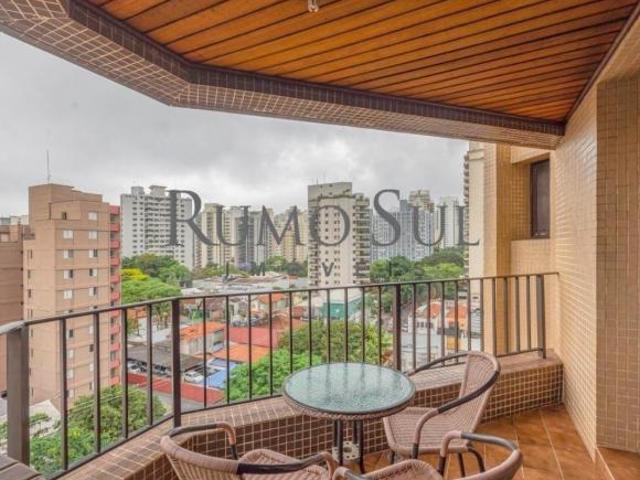 Apartamento à venda no Campo Belo