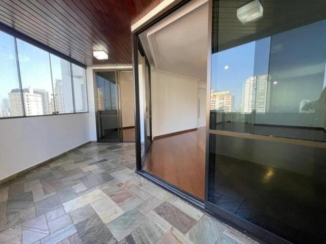 Apartamento à venda no Campo Belo