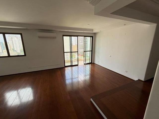 Apartamento à venda no Campo Belo, 4 quartos 3 vagas