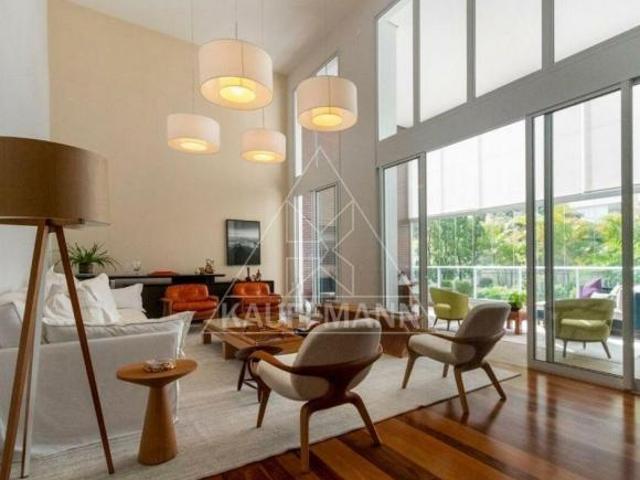 Apartamento à Venda no Campo Belo 4 Suítes 3 Vagas 350m² de Área Útil