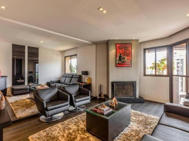 Apartamento à venda no Campo Belo