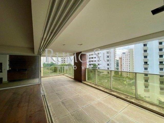 Apartamento à venda no Campo Belo