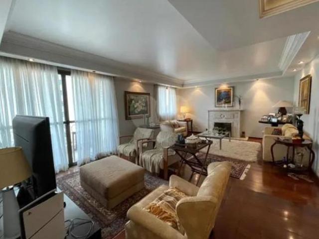 Apartamento à venda no Campo Belo