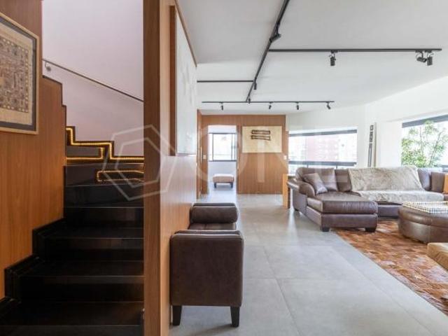 Apartamento à venda no Campo Belo