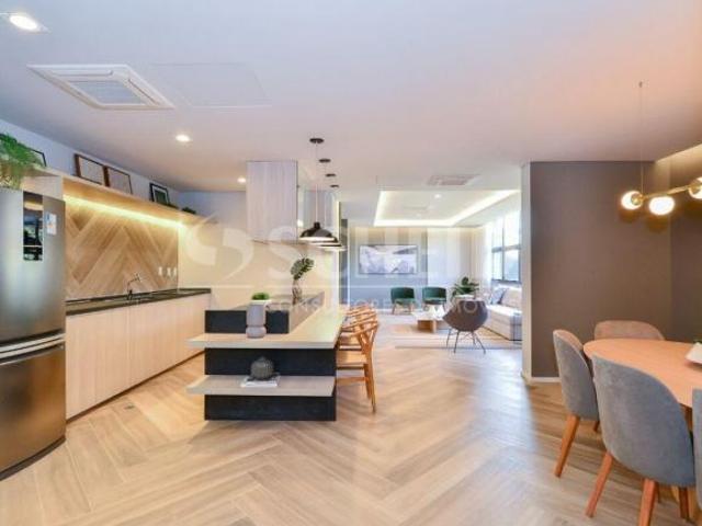 Apartamento á Venda no Campo Belo com 147m², 2 quartos, 2 vagas
