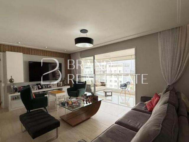 Apartamento à venda no Campo Belo, com 145 m² com varanda gourmet