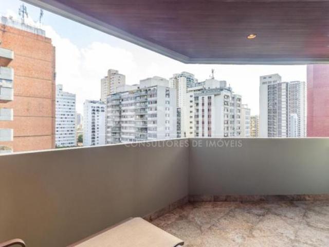 Apartamento á Venda no Campo Belo com 273m², 4 quartos sendo 2 suítes, 3 vagas