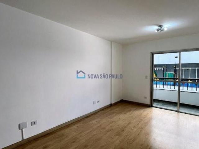 Apartamento à venda no Campo Belo com 2 Quartos e 2 Vagas