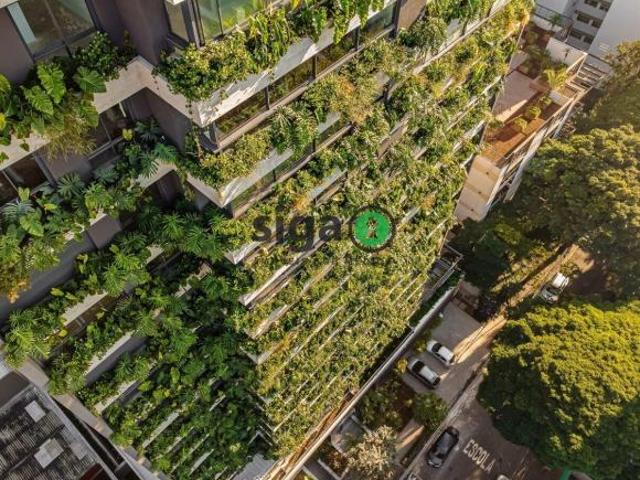 Apartamento á venda no Campo Belo com 3 suítes e 3 vagas!