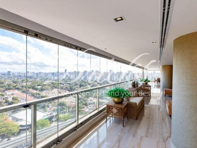 Apartamento a venda no Campo Belo, com 5 dormitórios e 5 vagas