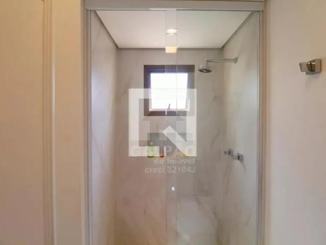 Apartamento á venda no Campo Belo, andar alto, reformado, 190m², 3 suites, 3 vagas e lazer