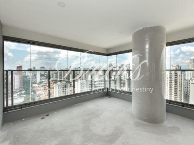 Apartamento a venda no Campo Belo, Balkon, com 3 suites e 3 vagas
