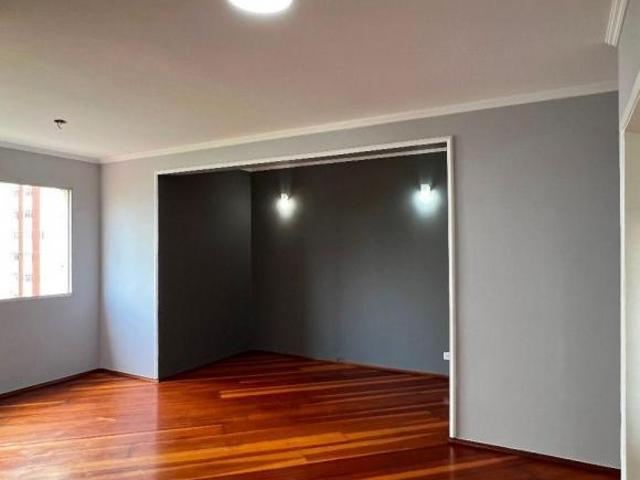 Apartamento à venda no Campo Belo, São Paulo SP: 3 quartos, 2 banheiros, 1 vaga, 72m² de área. Aprov