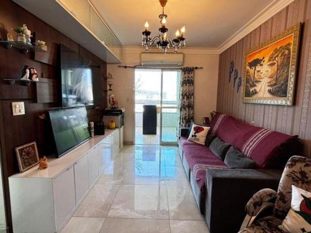 Apartamento à venda no Canto do Forte, em Praia Grande SP
