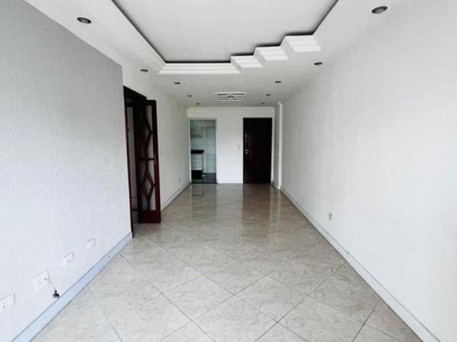 Apartamento à venda no Canto do Forte, em Praia Grande SP